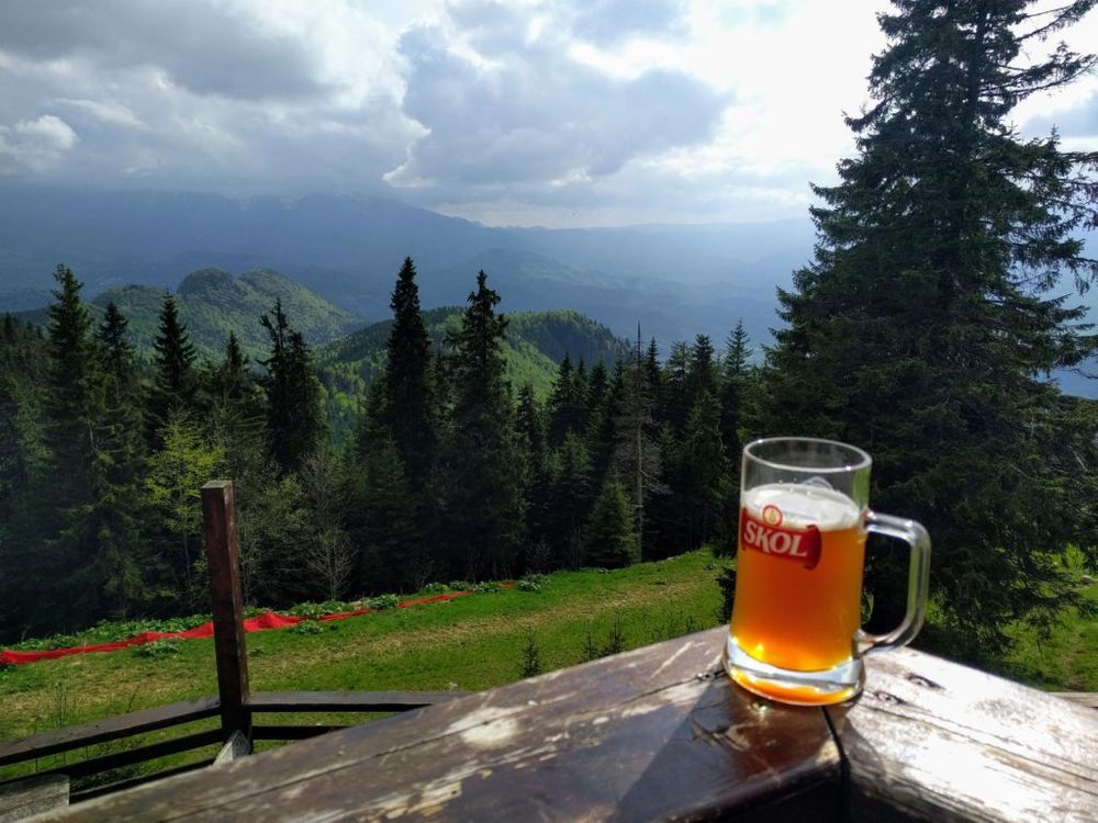 Brasov, Romania: Tâmpa and Postăvaru day-hike